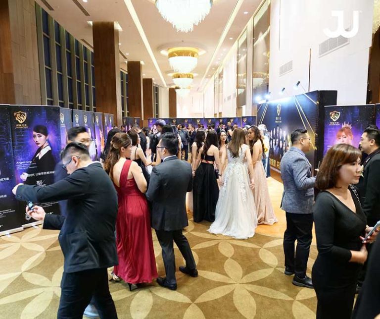 A Guide To Planning A Successful Gala Dinner – Just Unique